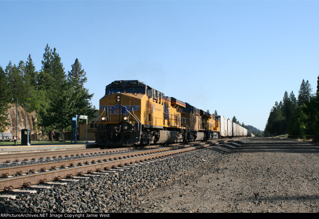 Union Pacific Reefer Train in Colfax, CA